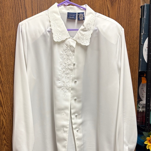 Laura Scott | Tops | Laura Scott Ivory Floral Womens Shirt | Poshmark